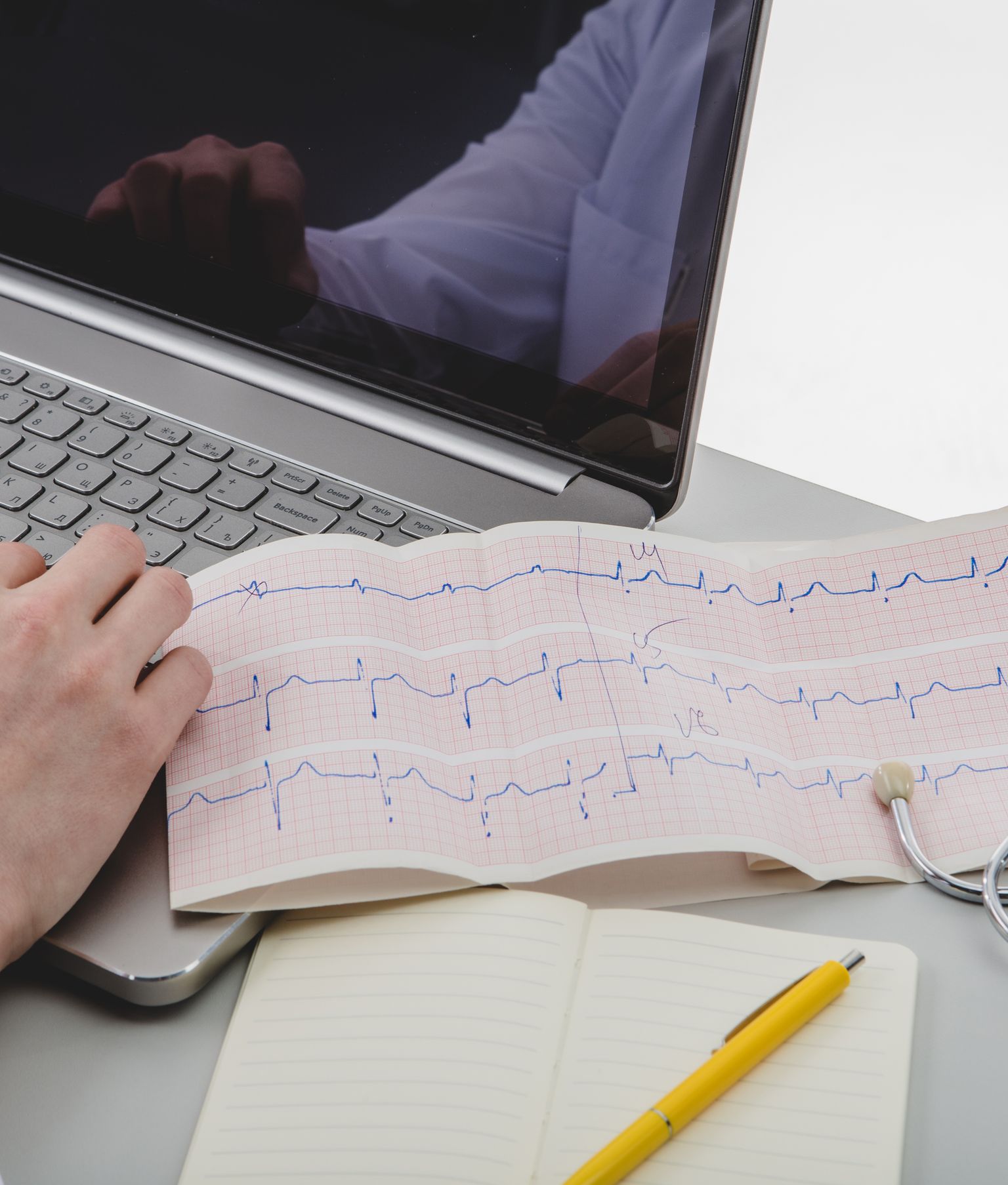 Mitra | Solutions — Medical inspection